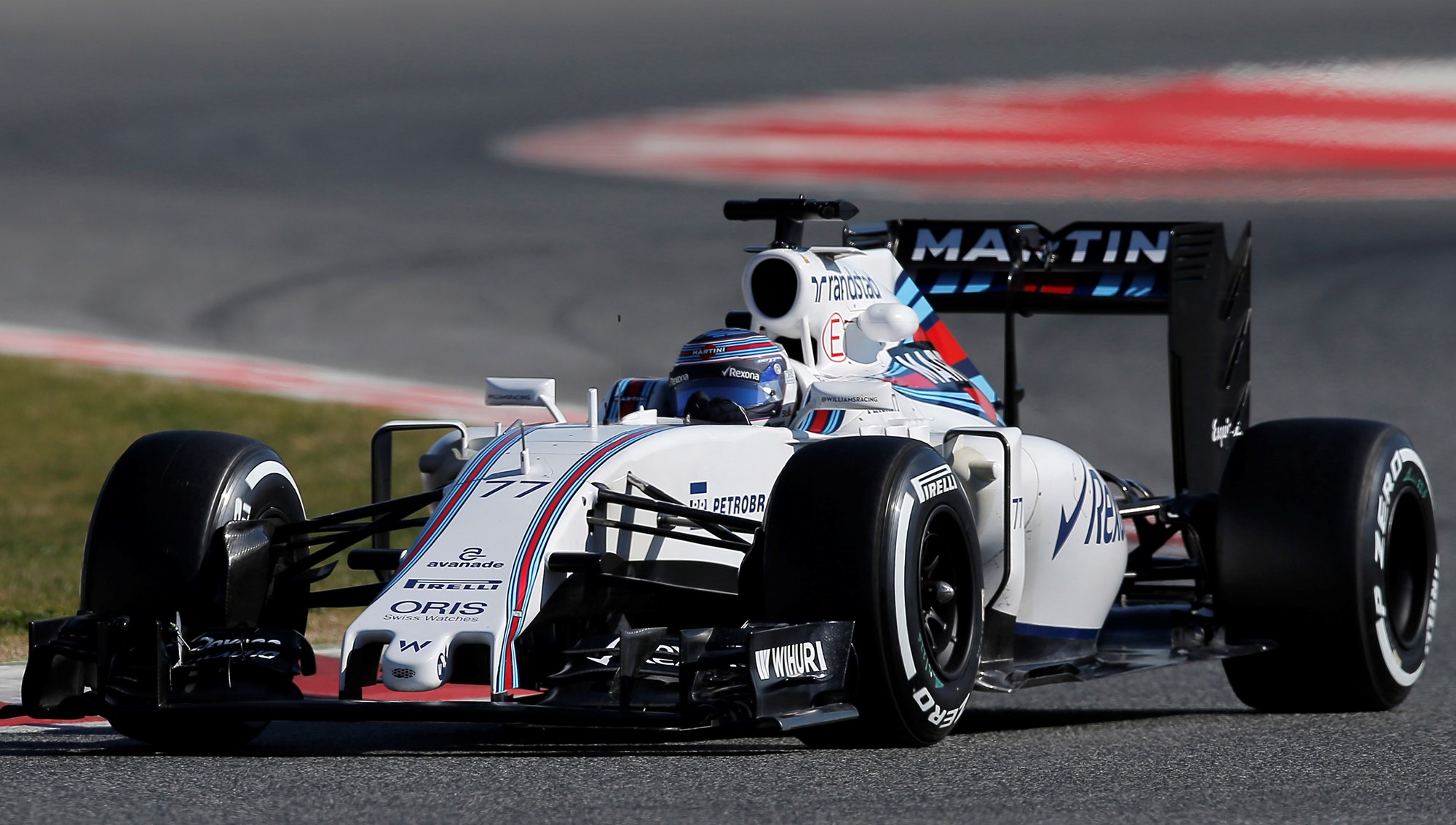 F1 teams continue chasing Mercedes - Driven Car Guide