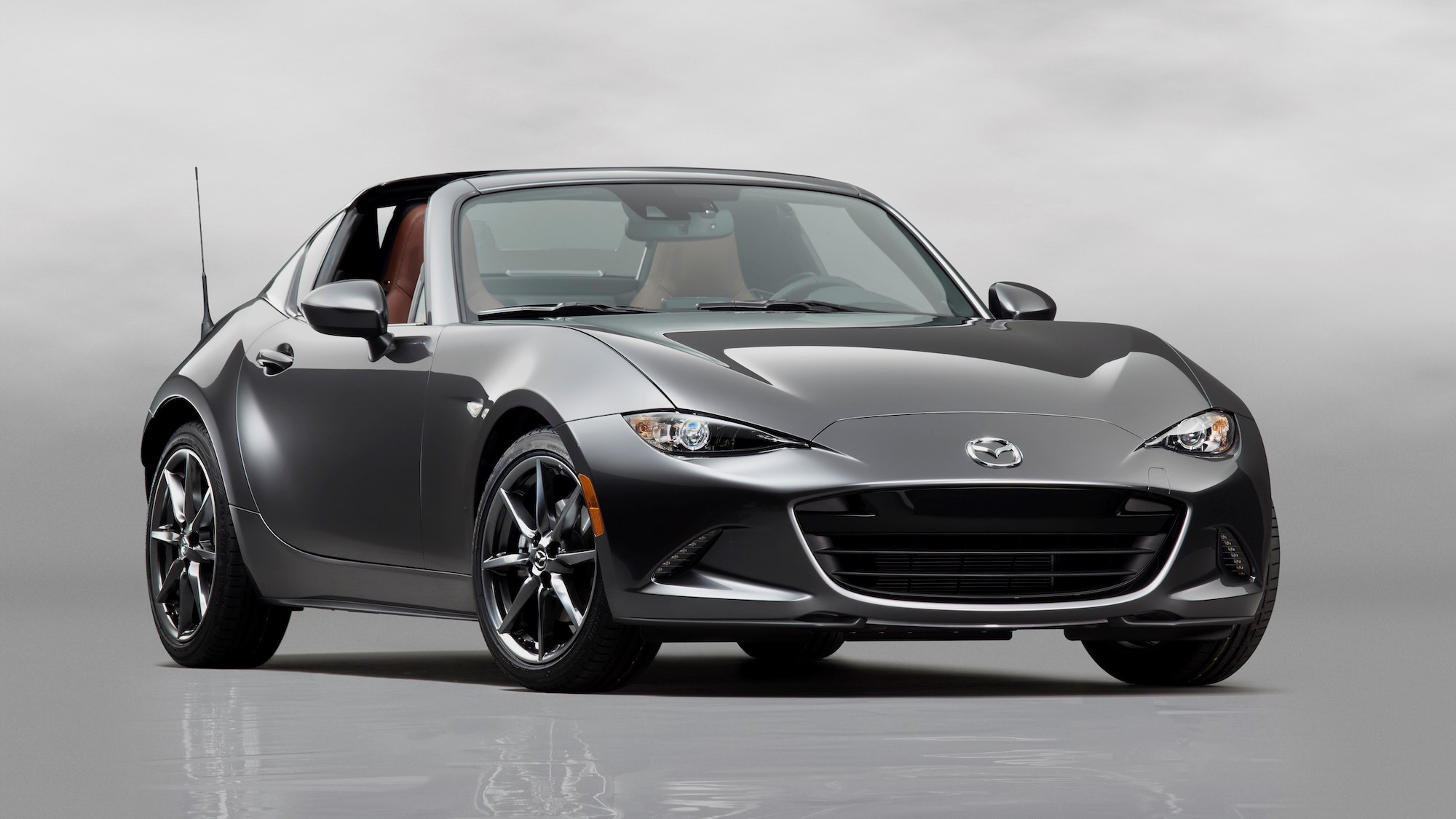 Roof offers open-air feeling for Mazda MX-5 - Driven Car Guide