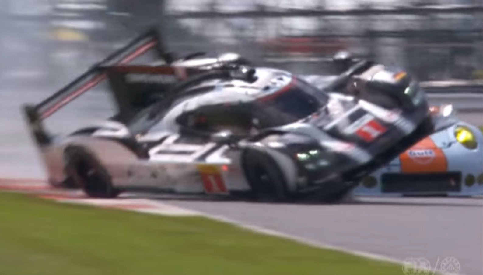 Hartley reprimanded following Silverstone shunt - Driven Car Guide