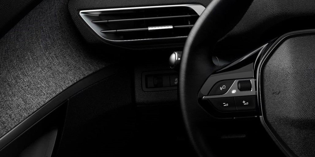 New Peugeot i-Cockpit interior technology revealed - Driven Car Guide