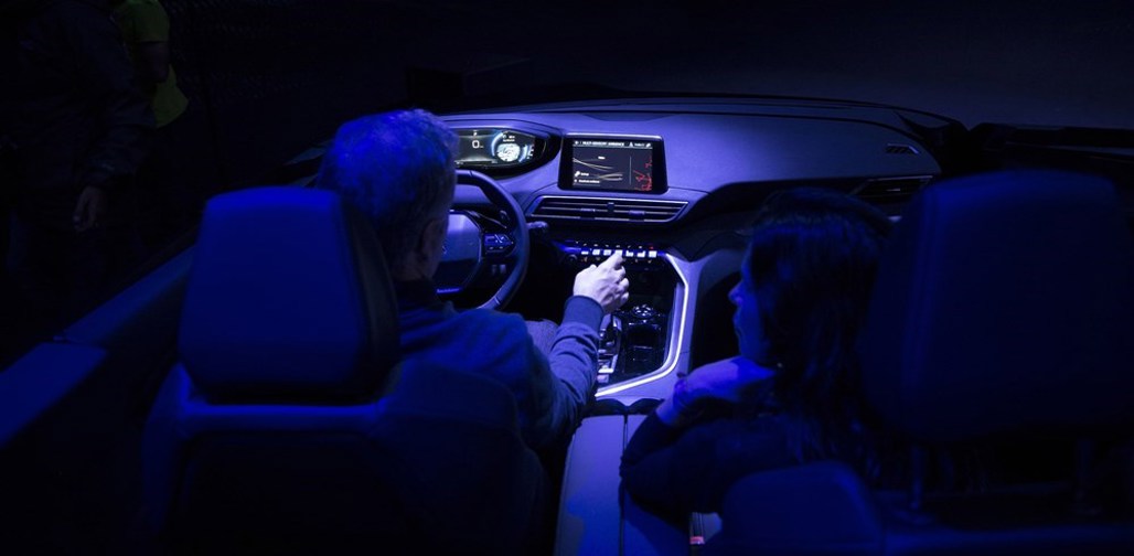 New Peugeot i-Cockpit interior technology revealed - Driven Car Guide