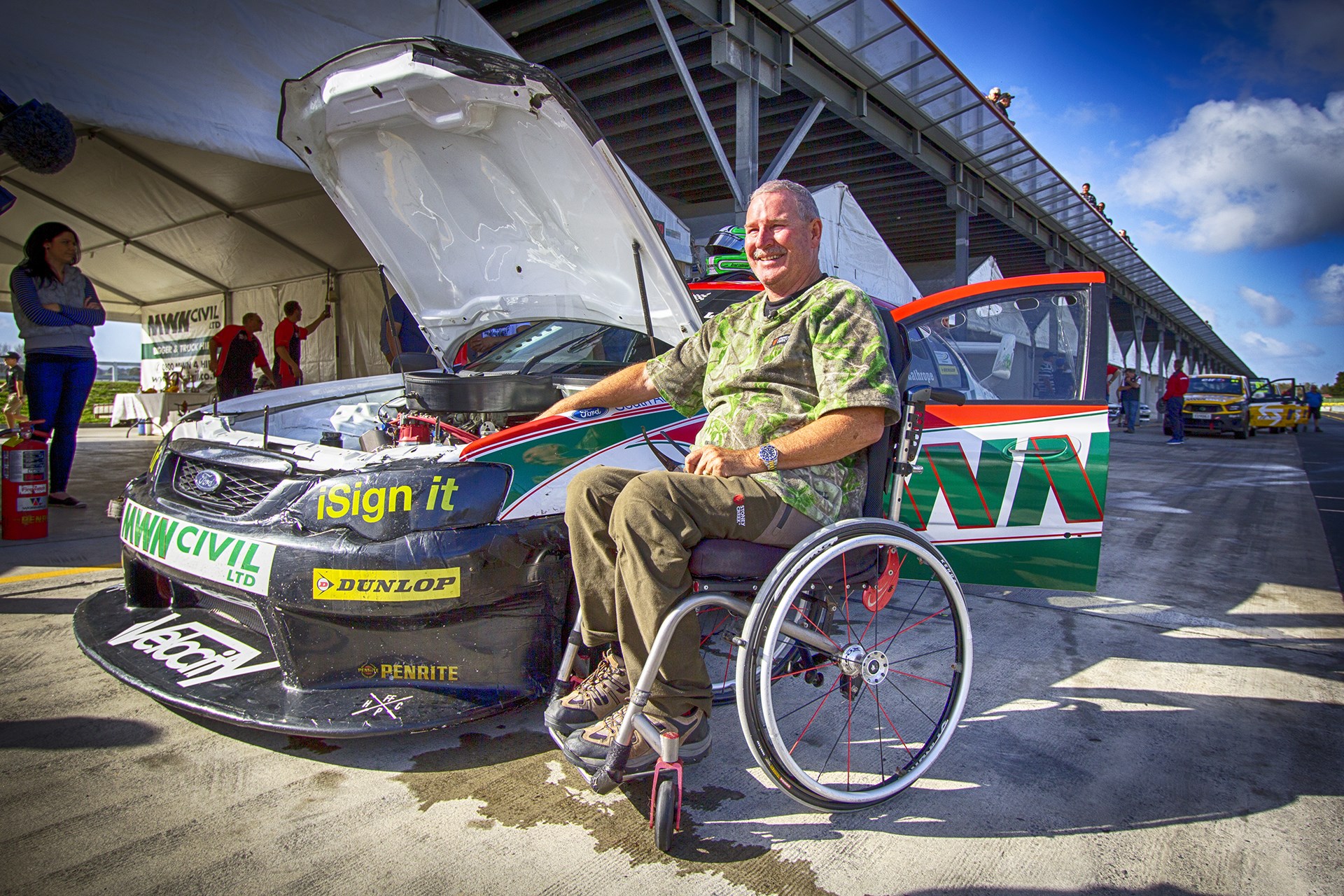 Gone Fishin’ host takes high-speed V8 ride - Driven Car Guide