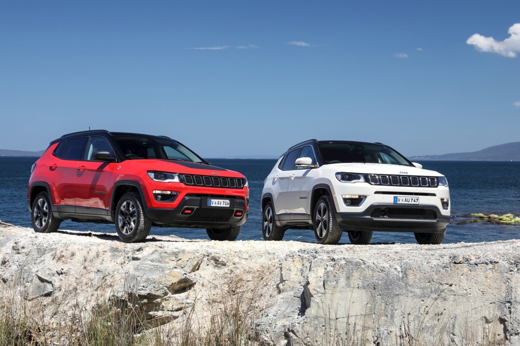 Jeep Compass on correct course - Driven Car Guide