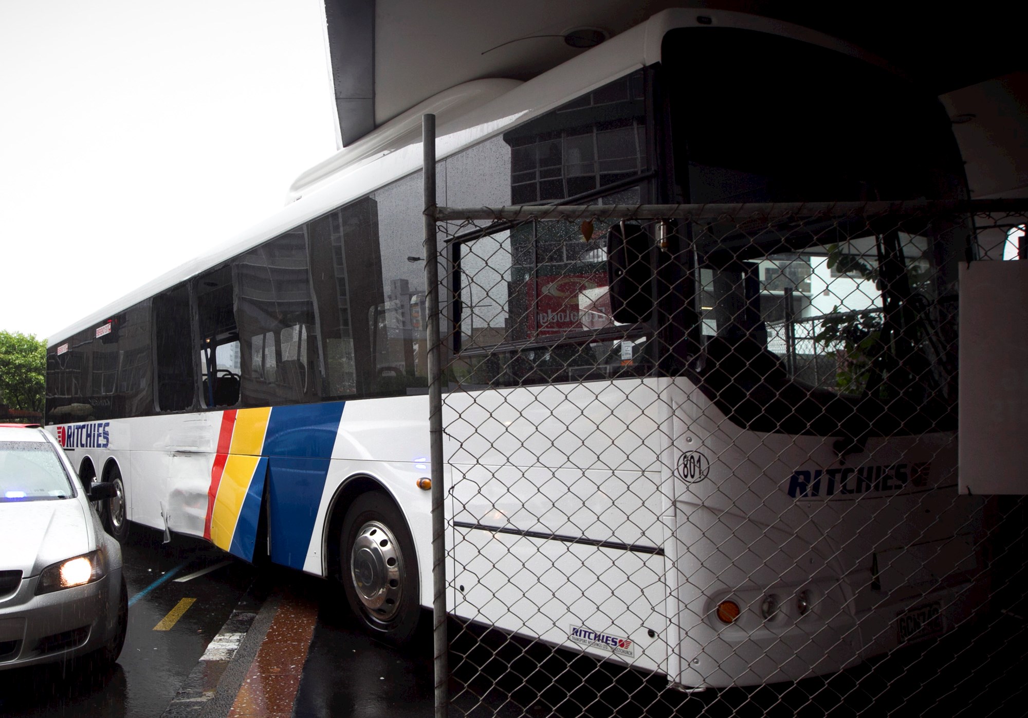 Watch: Auckland bus veers off road and into car park - Driven Car Guide