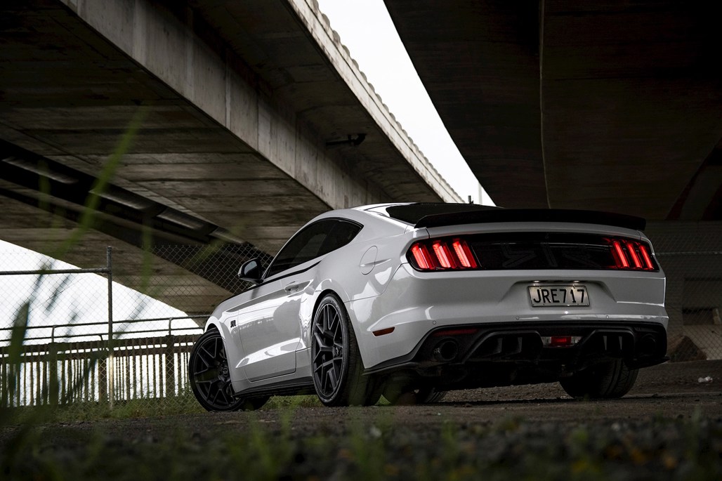 Crowd pleaser: fanging the new Ford Mustang GT RTR Spec 2 - Driven Car ...