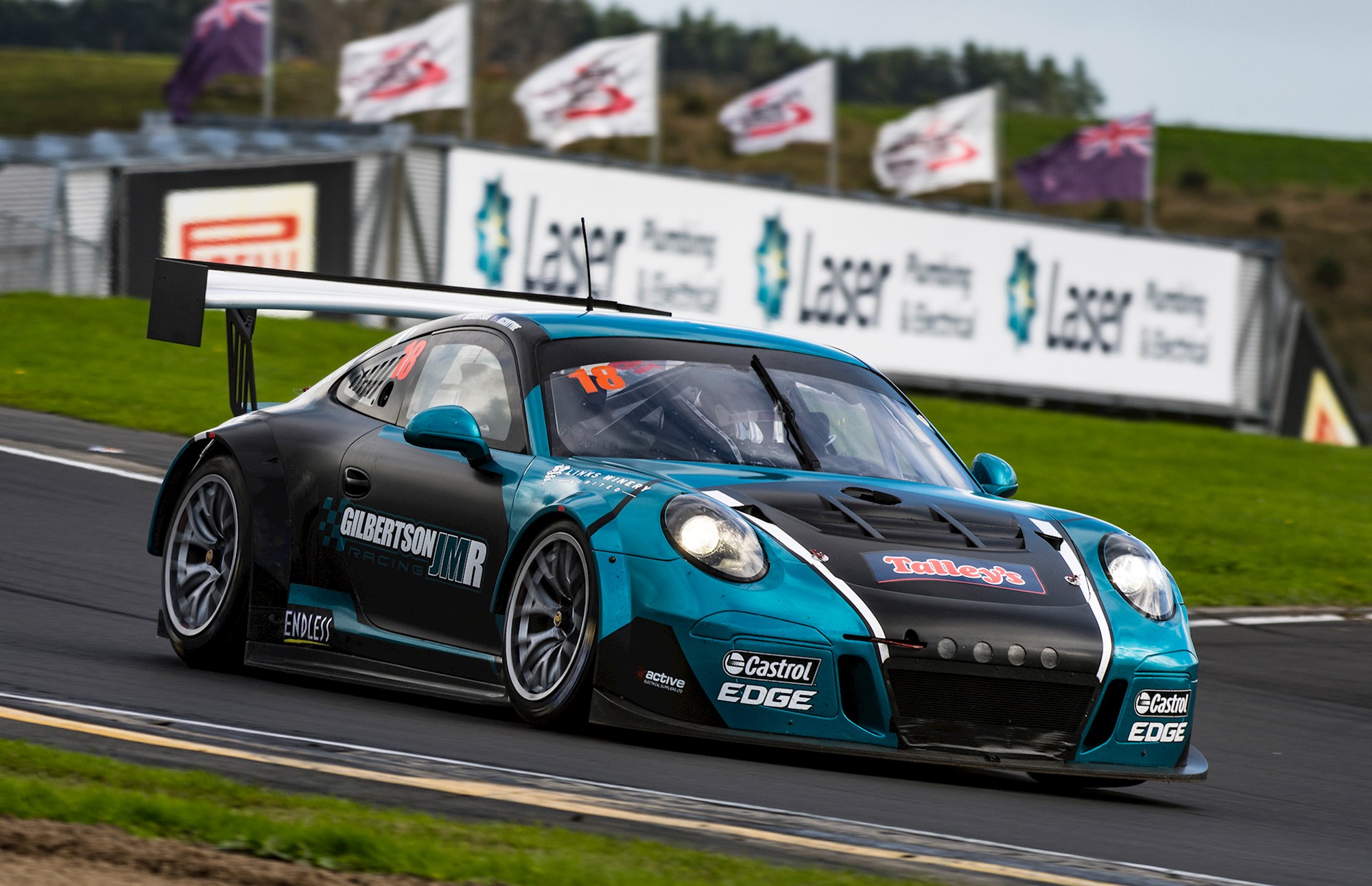Almost 60 cars set for Hampton Downs endurance racing return - Driven ...