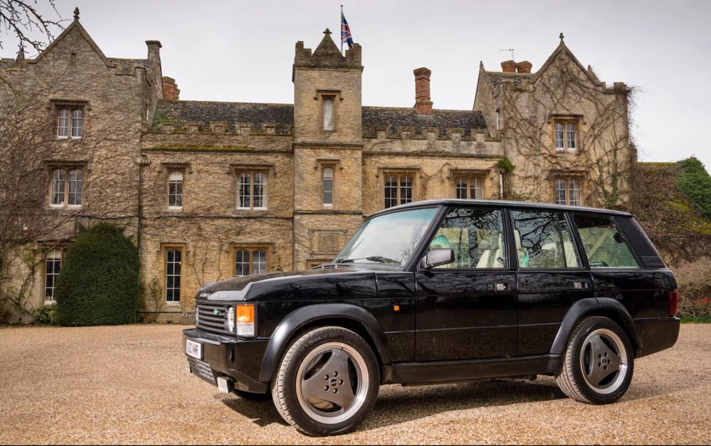 Ultimate sleeper? Classic Range Rover transformed into a mod - Driven ...