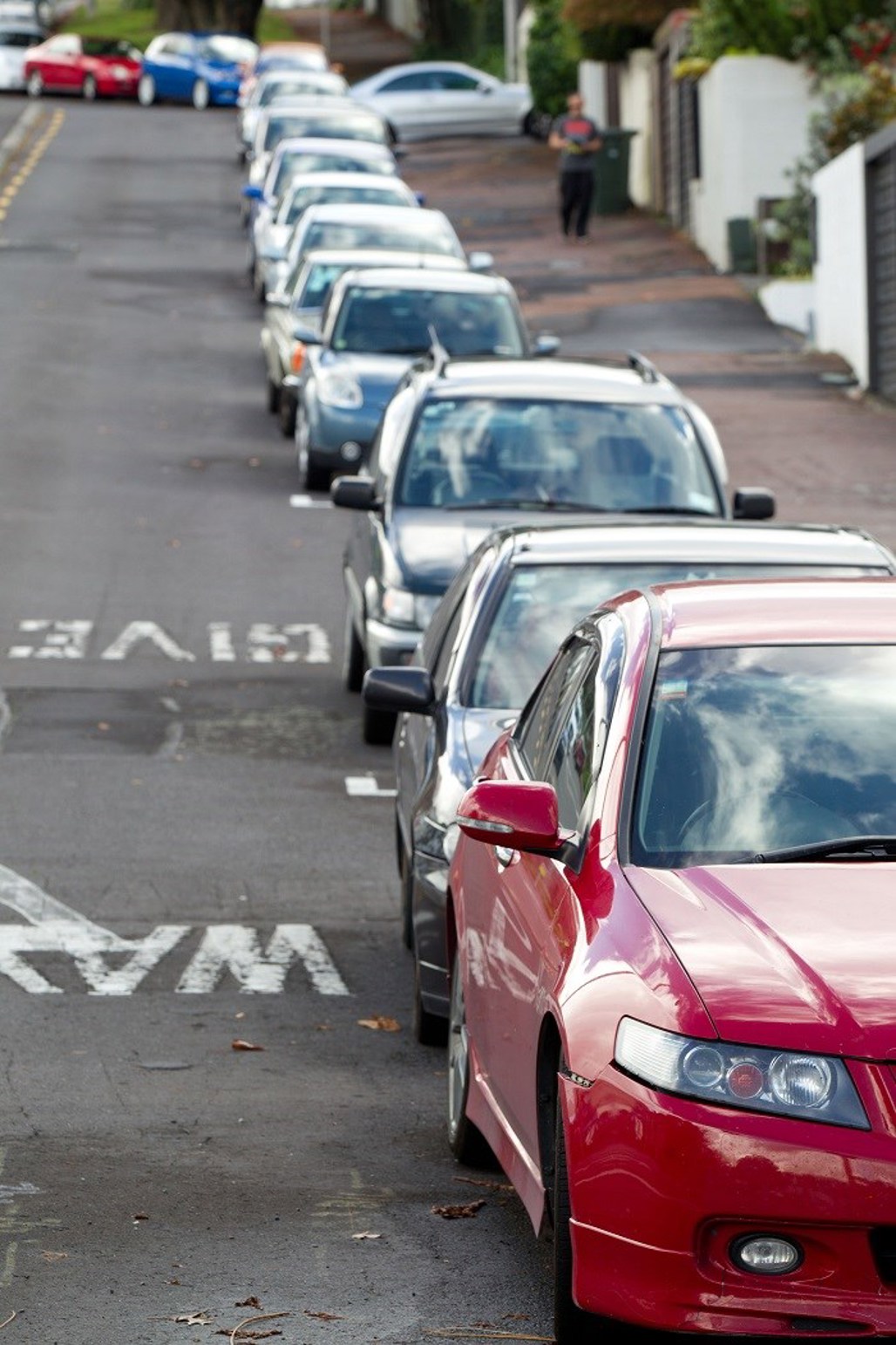 Kerbside parking: what you should know - Driven Car Guide