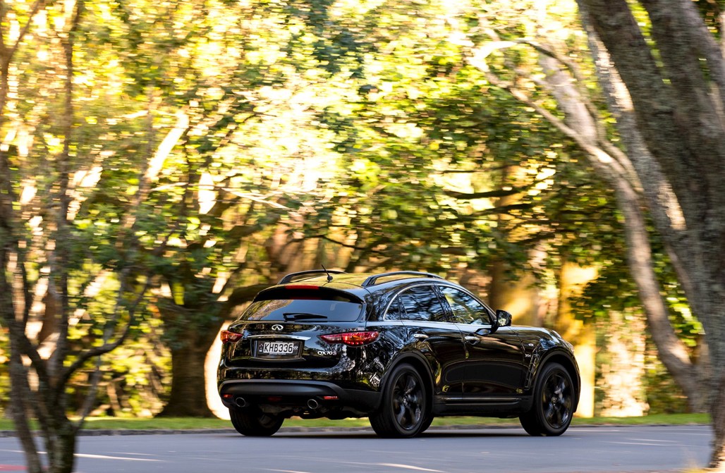 Road test: going back-to-back in the Infiniti QX30 and QX70 - Driven ...