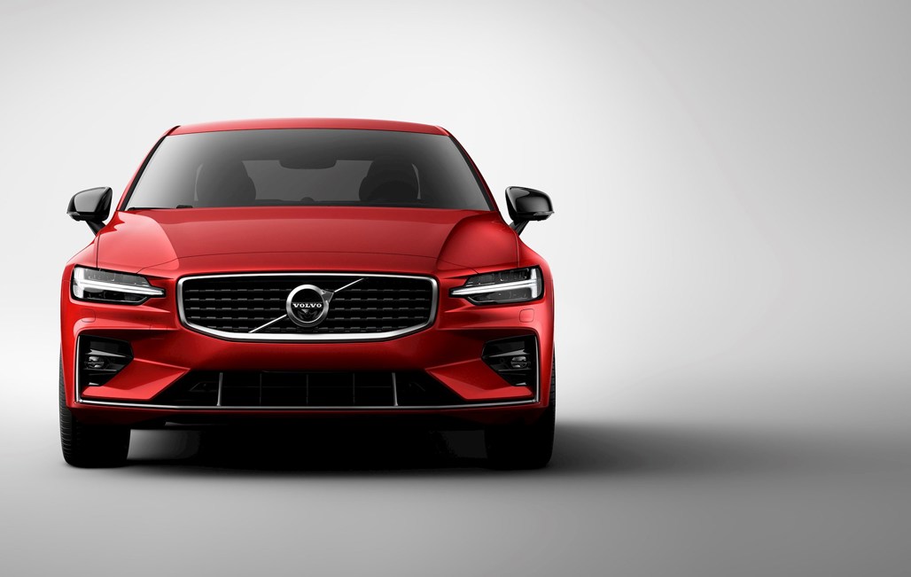 Smooth, sleek, American? Volvo reveal suave new S60 - Driven Car Guide