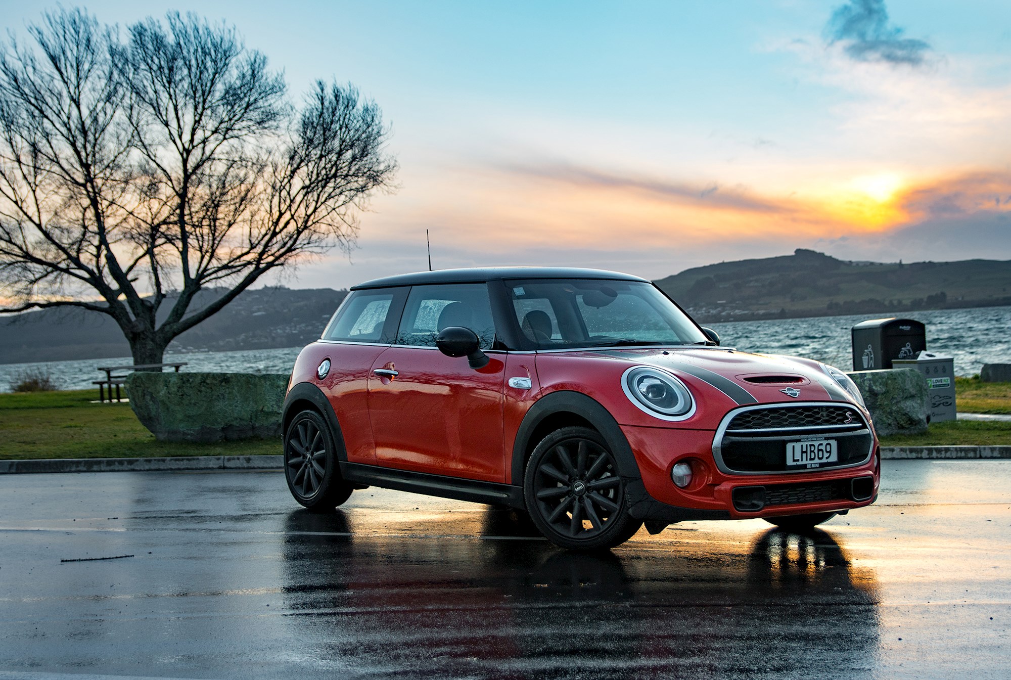 Old meeting new: 2019 Mini Cooper makes NZ debut - Driven Car Guide