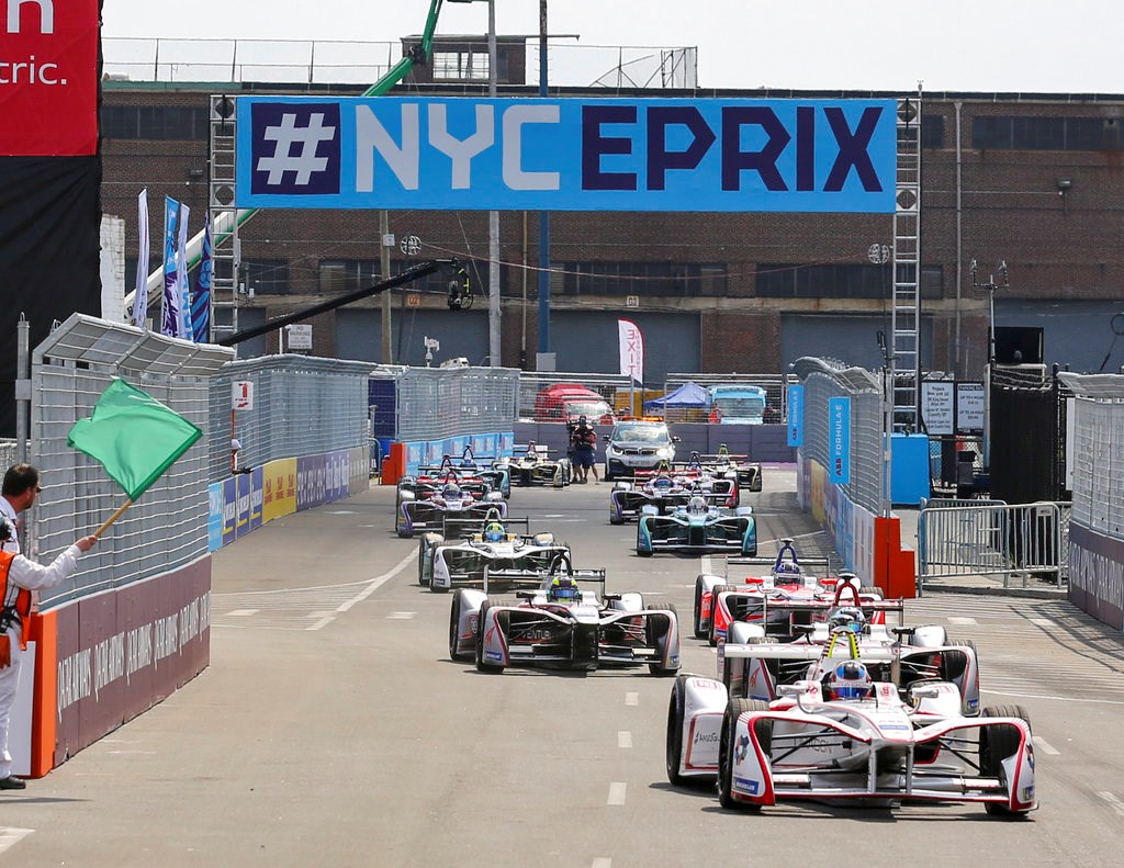 How Formula E paves the way for electric cars on and off tra - Driven ...