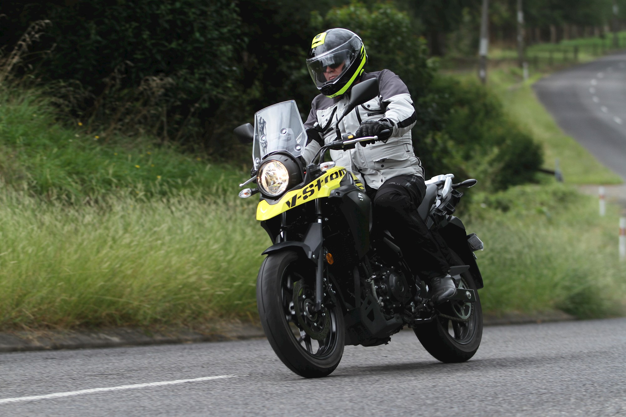 Suzuki V-Strom goes compact - Driven Car Guide