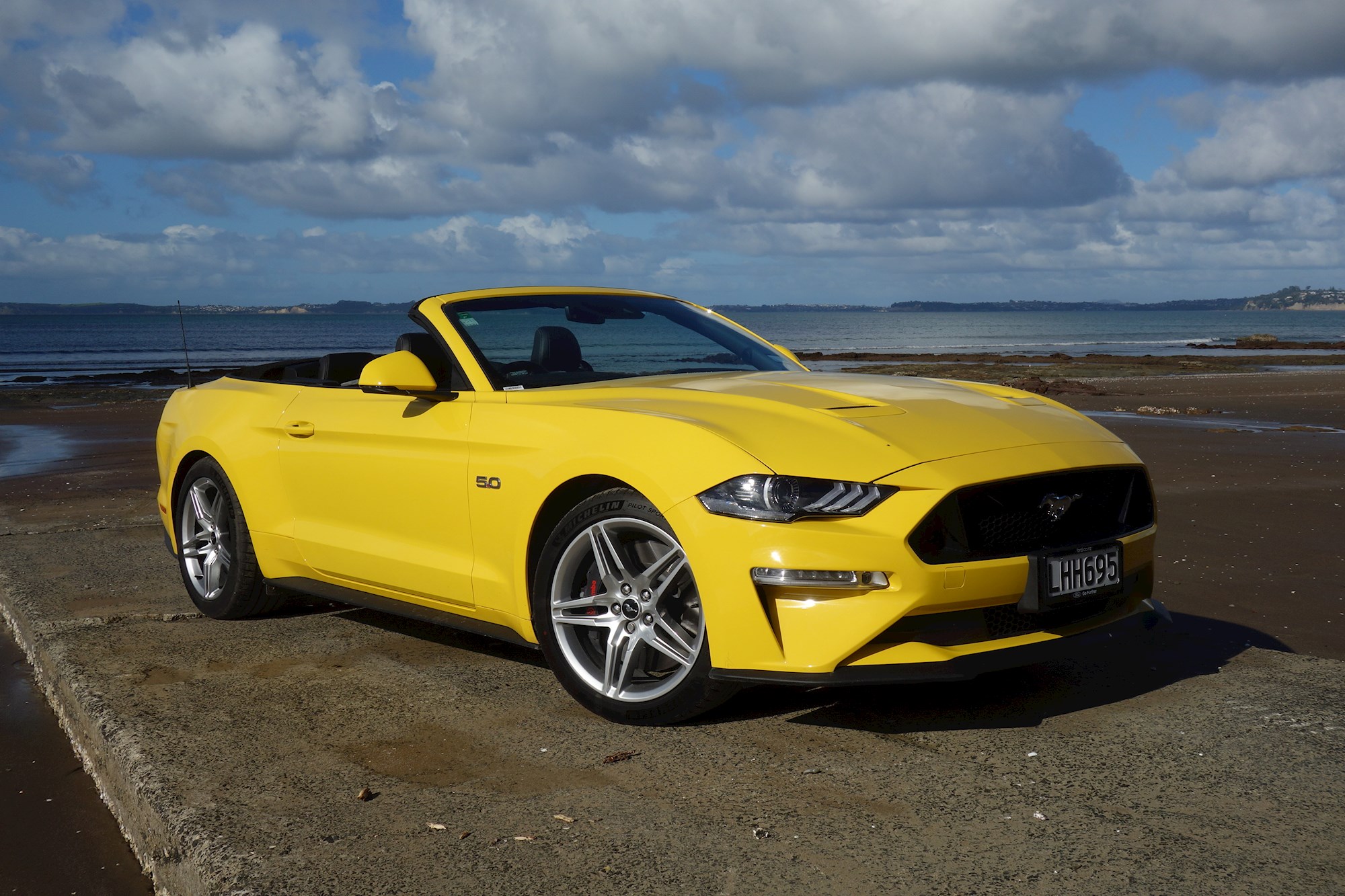 Roofless Mustang instant swagger - Driven Car Guide