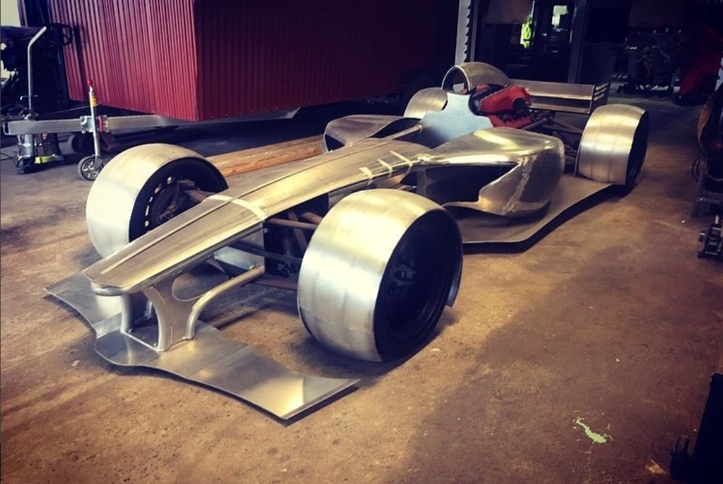 An Aussie madman is building a Formula 1 road car from scrat - Driven ...