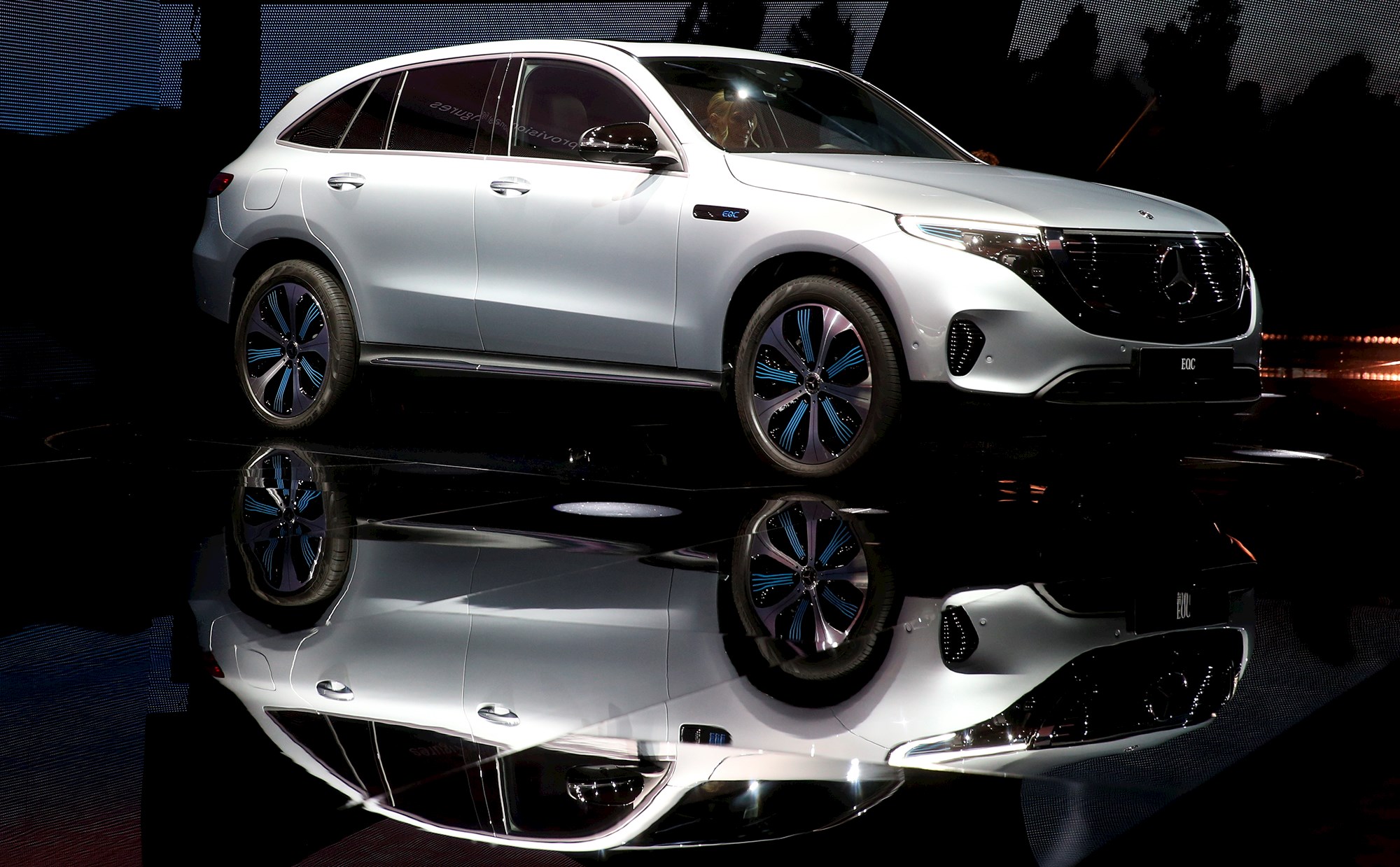 Paris Motor Show highlights electric SUVs, yet diesel lives - Driven ...