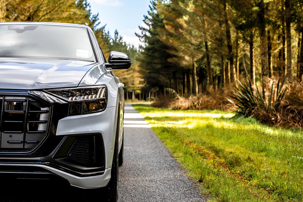 Audi Q8 road test: New flagship SUV is pure elegance inside - Driven ...