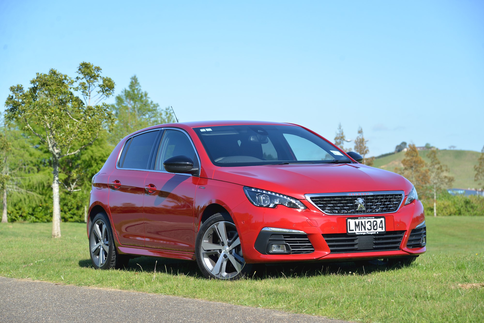 Overhauled: Peugeot 308 hatch gets a makeover for the Kiwi m - Driven ...