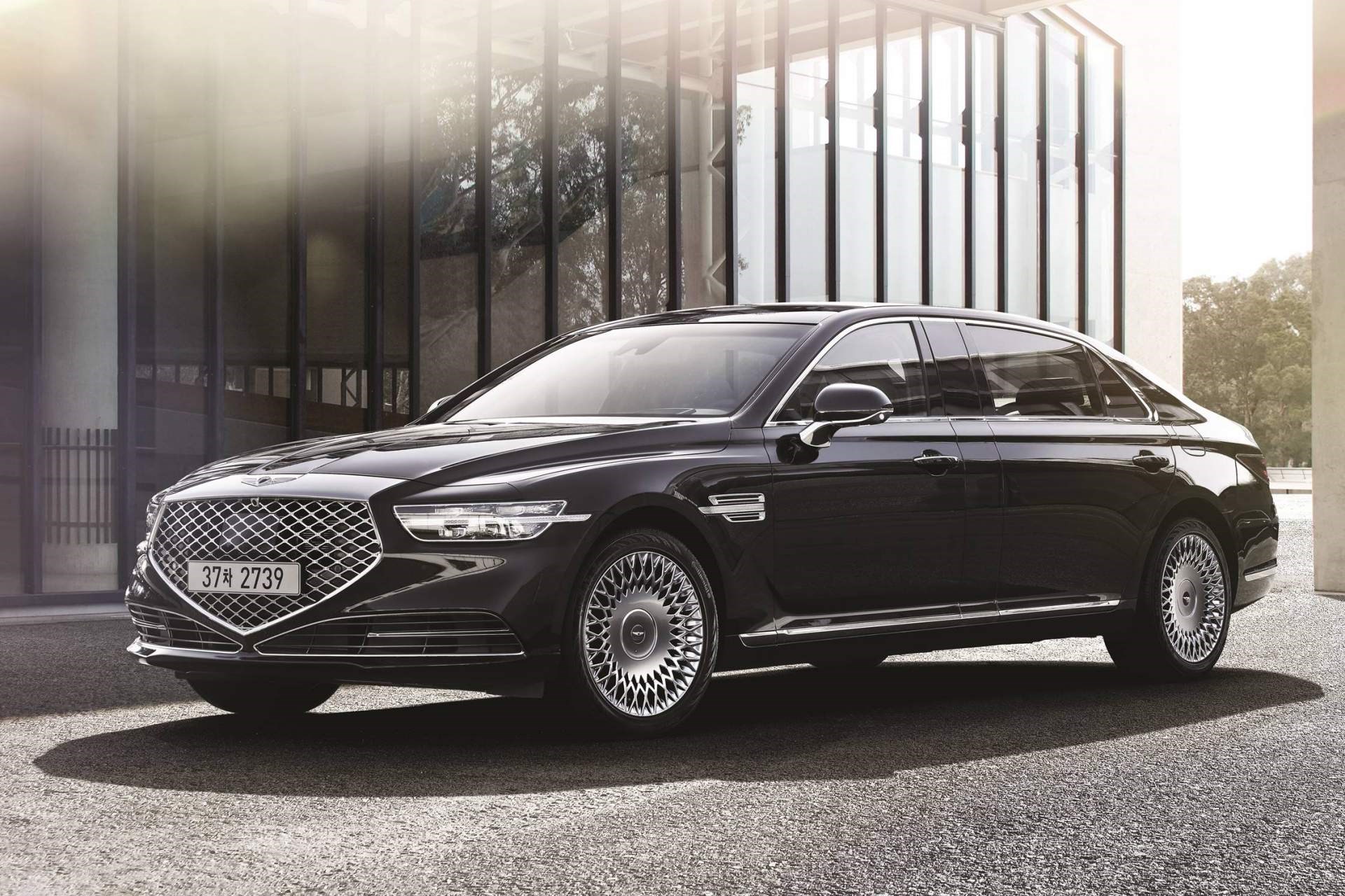 Jaw-dropping Hyundai flagship looks ready to eat Germans for - Driven ...