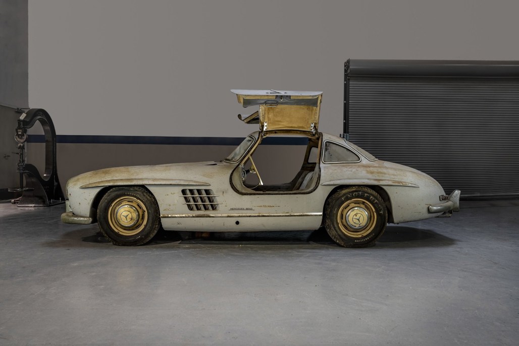 This Mercedes-Benz Gullwing is the ultimate all-original bar - Driven ...