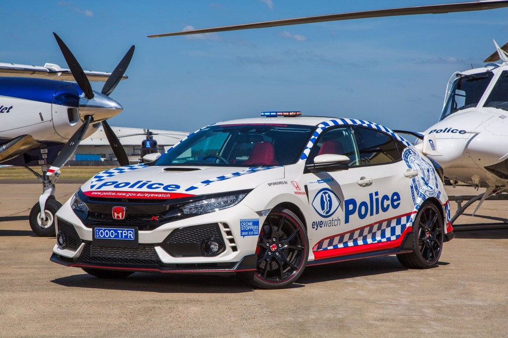 VTEC kicked in: Aussie cops reveal Honda Civic Type R police - Driven ...