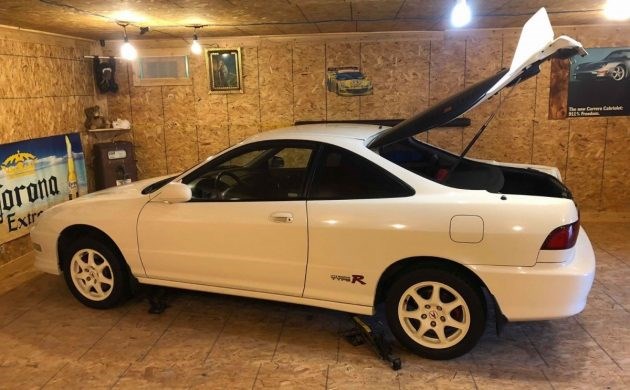 Immaculate Honda Integra Type R found behind sealed wall - Driven Car Guide