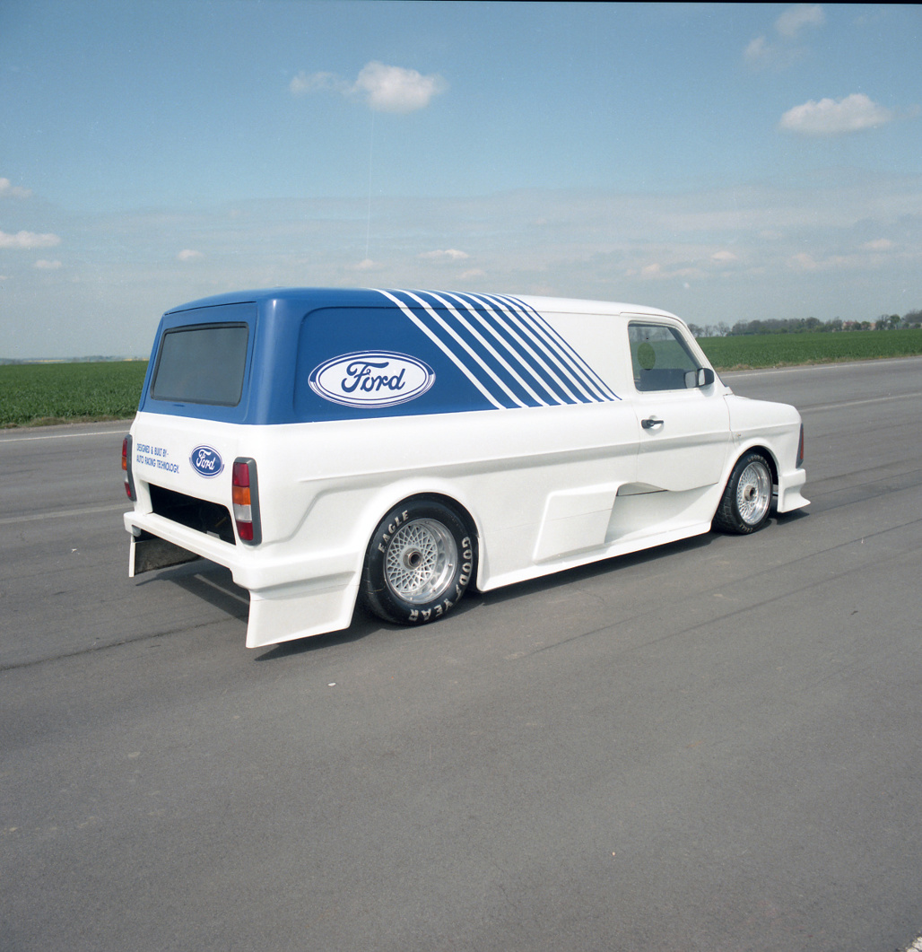 Ford SuperVan 4.2 set to electrify Bathurst 12 Hour - Driven Car Guide