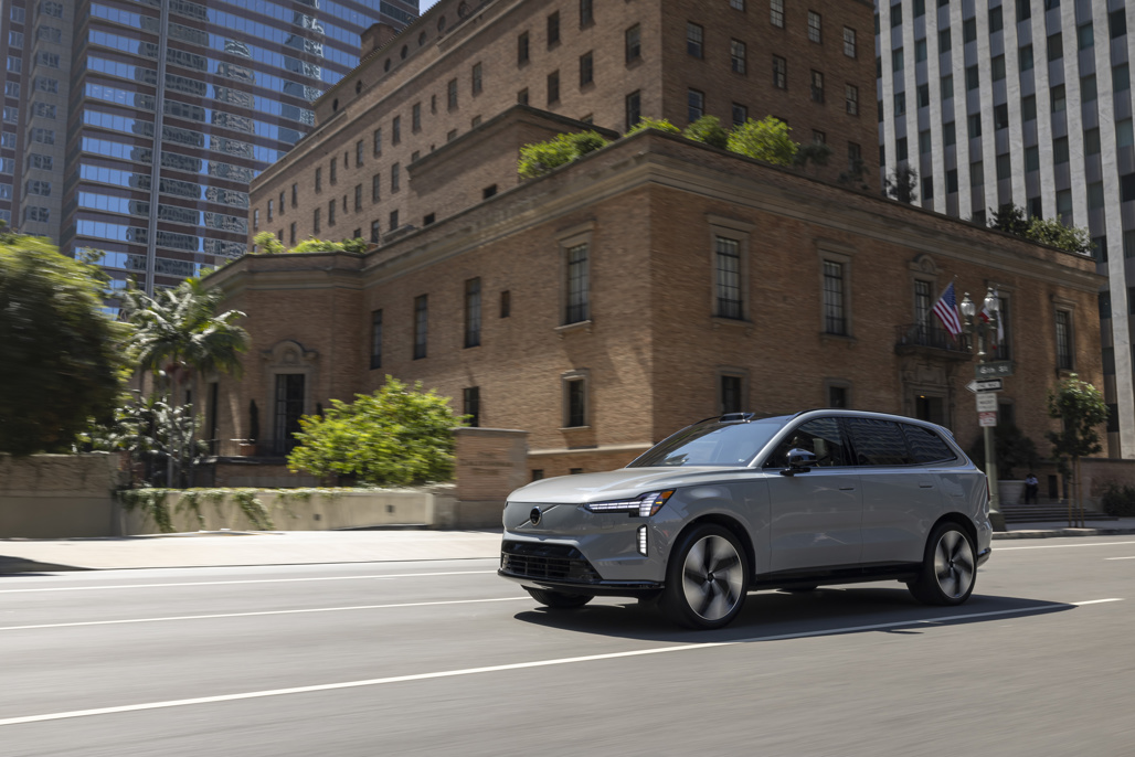 Exclusive first drive: Volvo EX90 Twin Motor Performance - Driven Car Guide