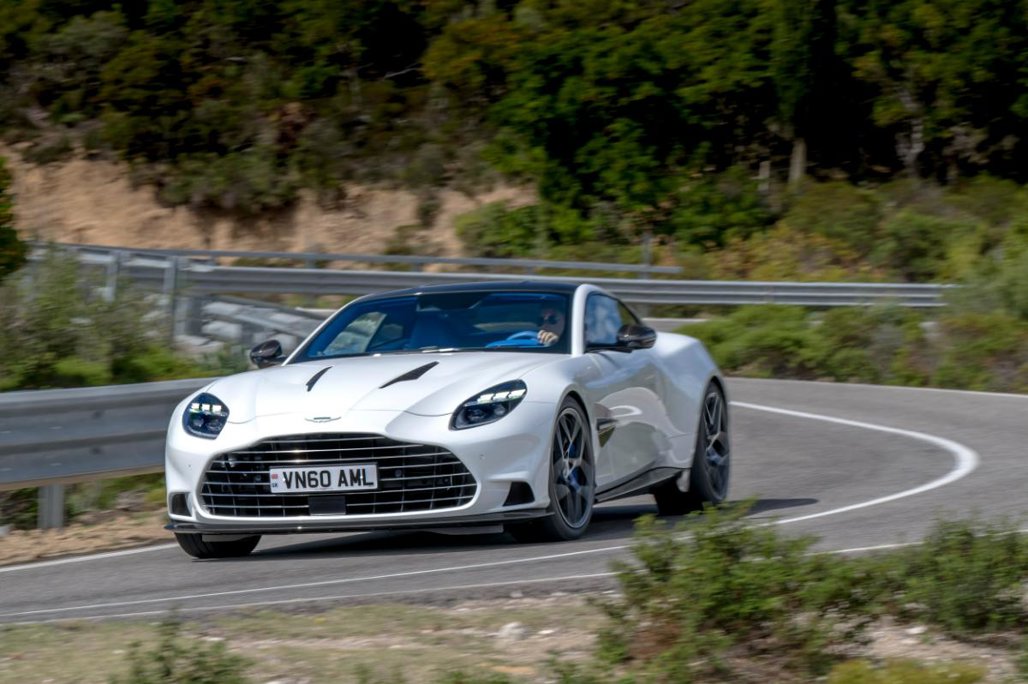 Aston Martin Vanquish first drive: return of the king - Driven Car Guide