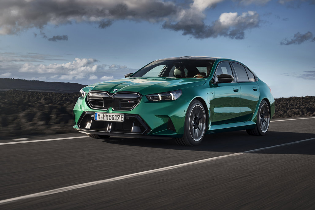 2025 BMW M5 gets plug-in hybrid power, bound for NZ - Driven Car Guide
