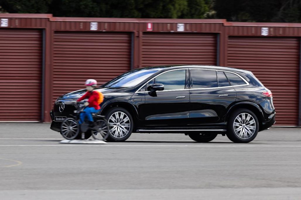 Mercedes-Benz Intelligent Drive Insight safety drive day - Driven Car Guide