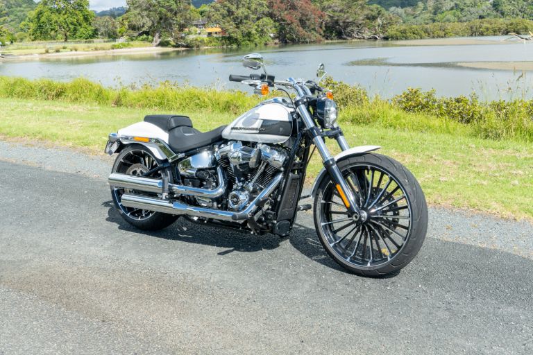 Ridden: Harley-Davidson Breakout looks custom, rides factory - Driven ...