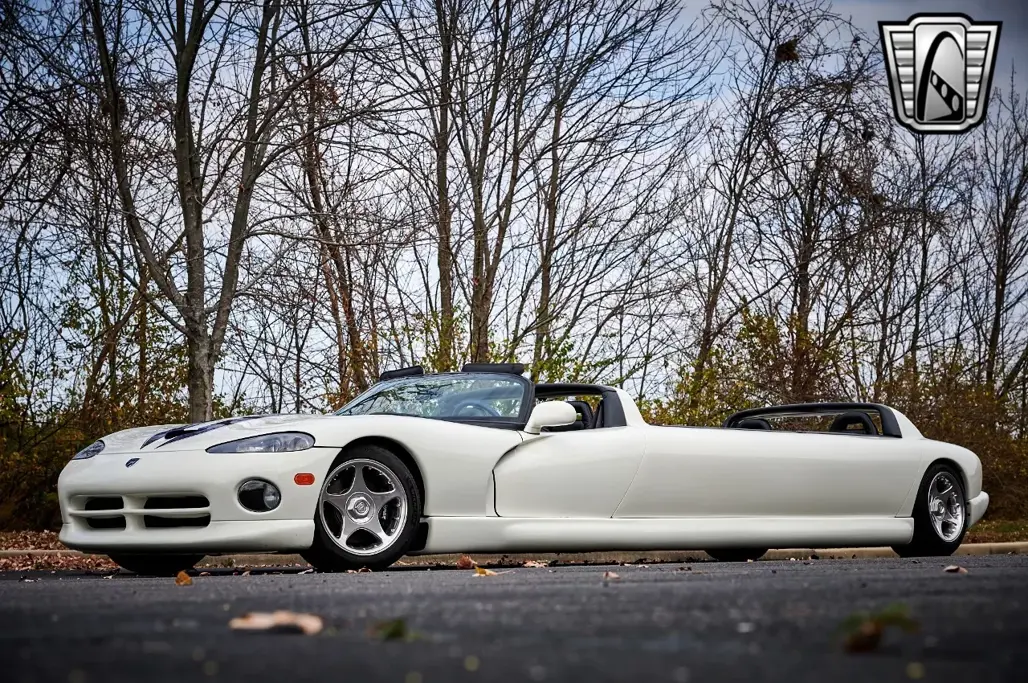 Would you pay $270k for this monstrous 1996 Dodge Viper limo? - Driven ...