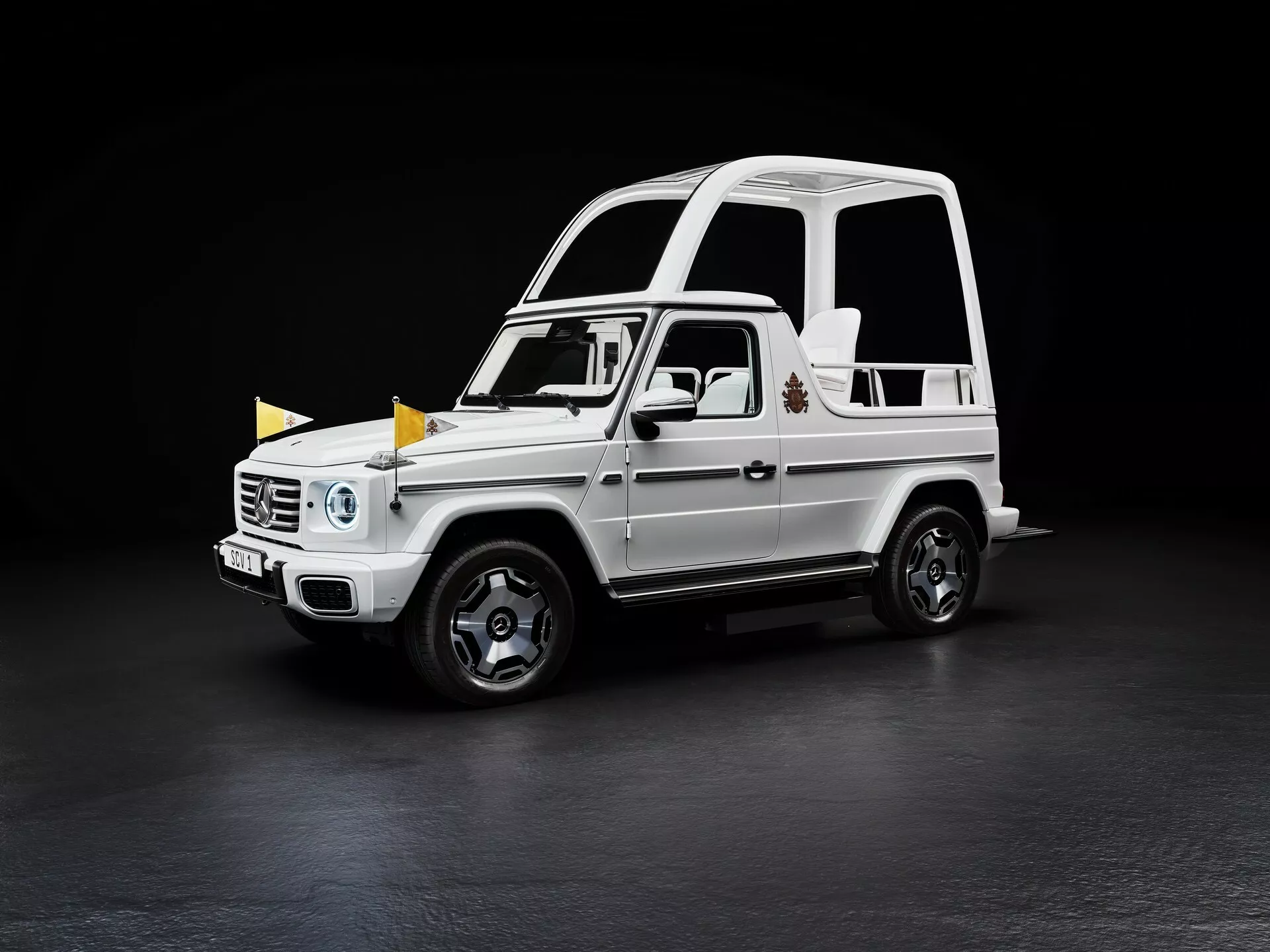 Popemobile goes all-electric after nearly a century - Driven Car Guide