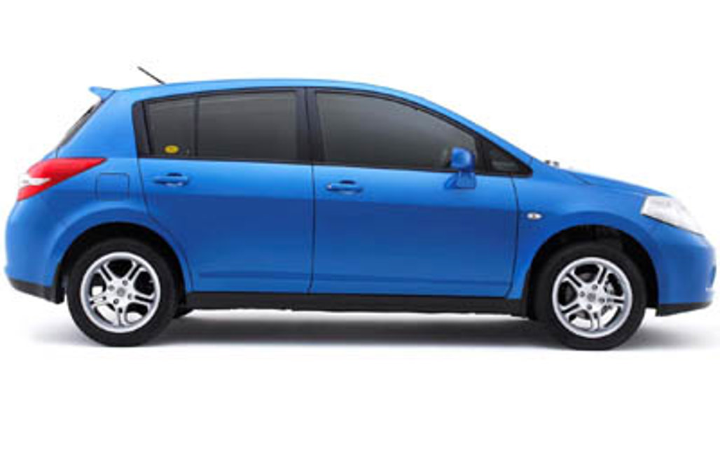 NISSAN TIIDA - Driven Car Guide