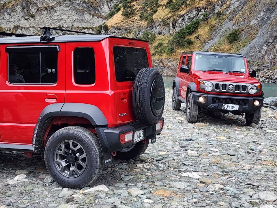 SUZUKI JIMNY - Driven Car Guide