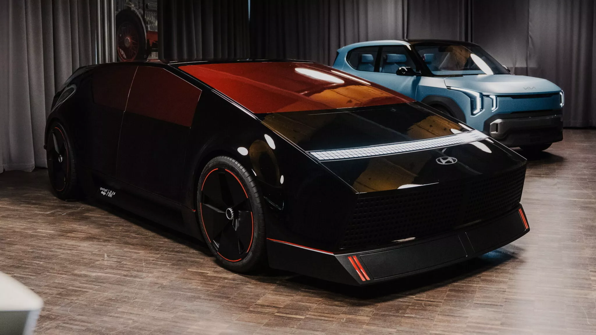 Hyundai Obsidian is a concept EV that skips the classroom rules ...