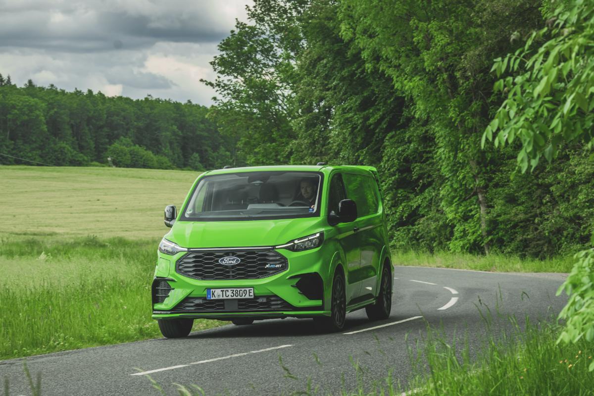 Ford E Transit Custom MS-RT, EV van with electric power - Driven Car Guide