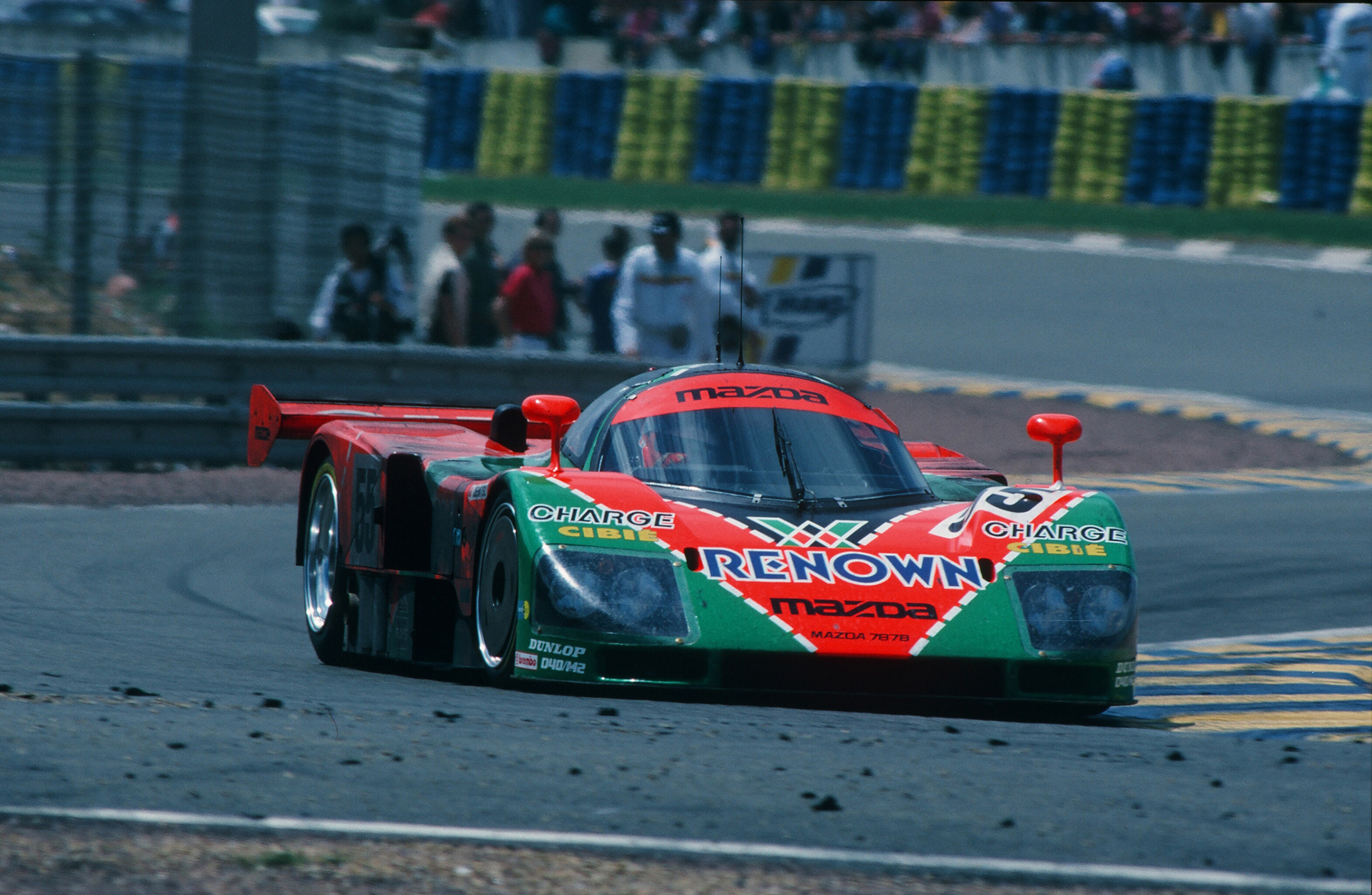 The Good Oil: Mazda rotary back racing around Le Mans! (Sort of ...