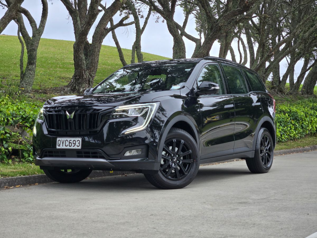 Mahindra XUV700 AX7L Black Edition review: colour change - Driven Car Guide