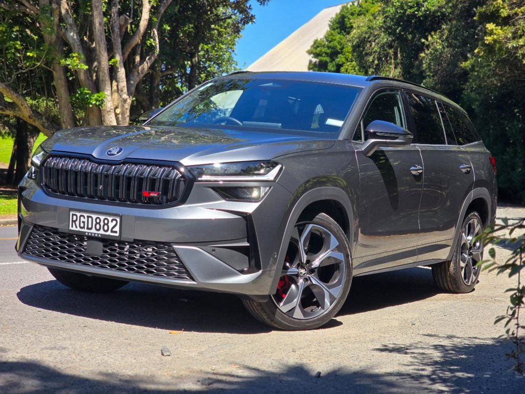 Skoda Kodiaq RS quick review: faster than the average bear - Driven Car ...