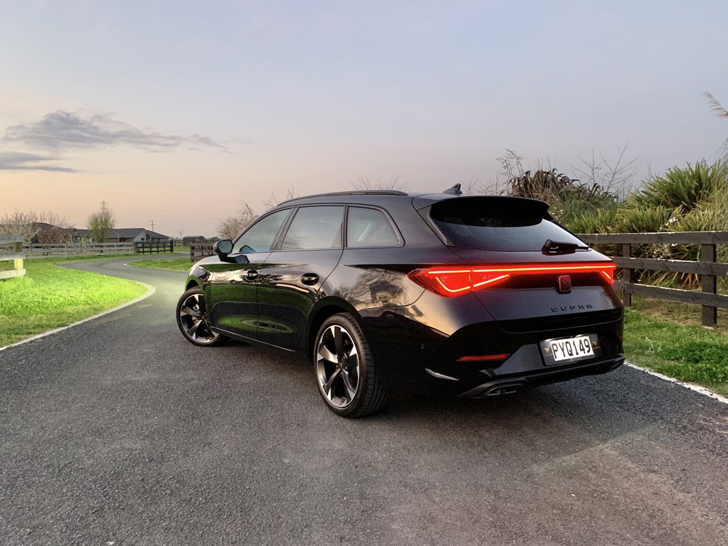 Review, Cupra Leon V Sportstourer - Driven Car Guide