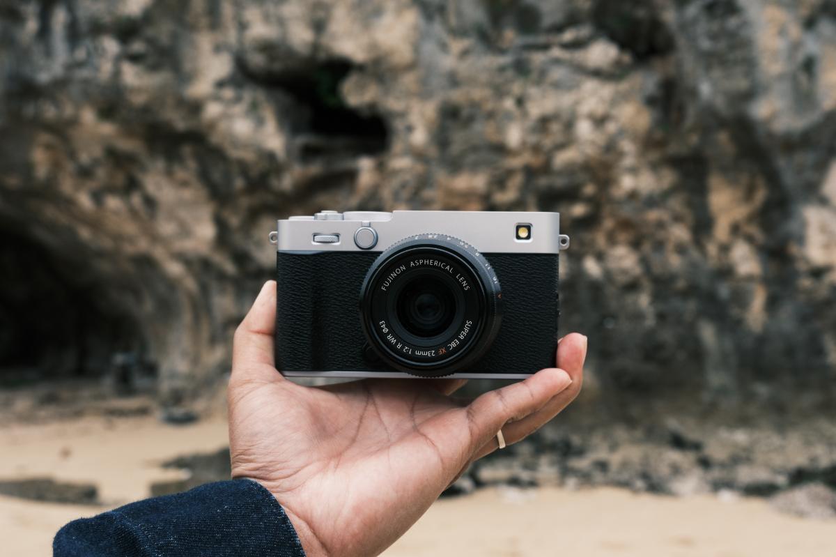 Cars and cameras: Fujifilm helps you take the perfect pic of a car in ...