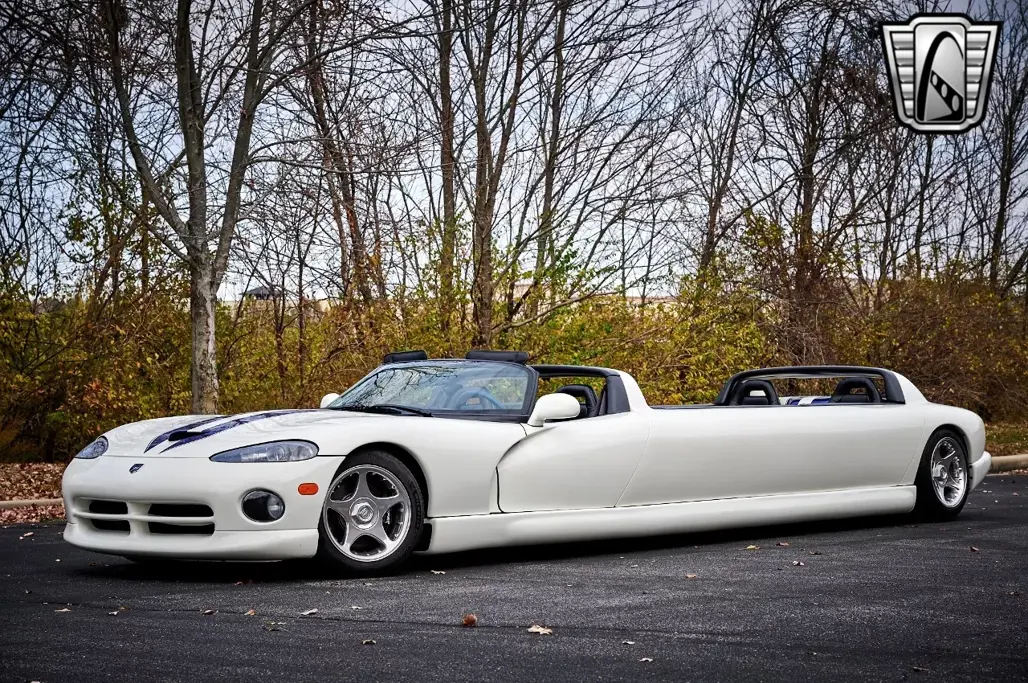 Would you pay $270k for this monstrous 1996 Dodge Viper limo? - Driven ...