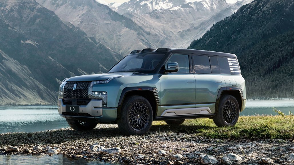 BYD launches Yangwang U8 Premium Edition hybrid SUV - Driven Car Guide