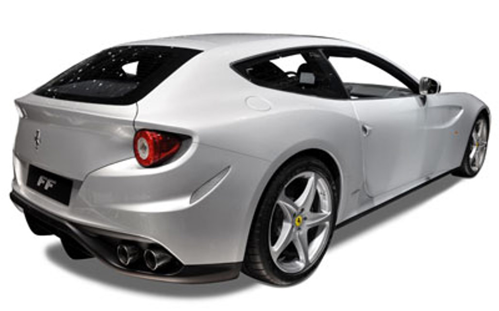 FERRARI FF - Driven Car Guide