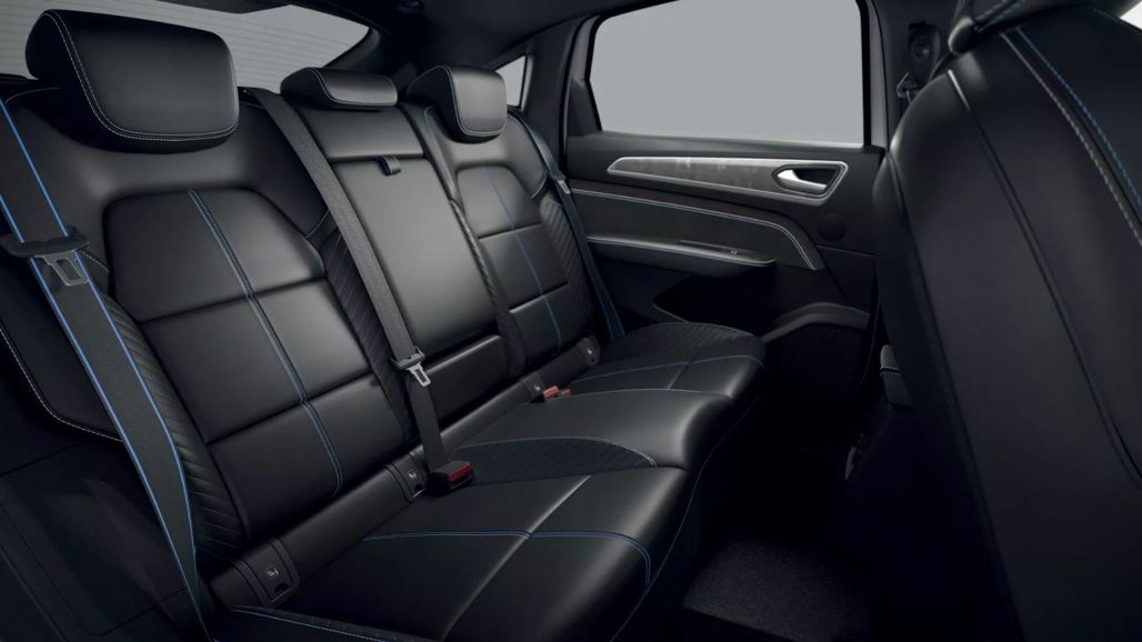 Facelifted 2024 Renault Arkana debuts in Esprit Alpine trim - Driven Car Guide