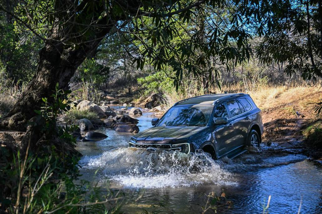 Ford Everest on safari: big game, big SUV - Driven Car Guide