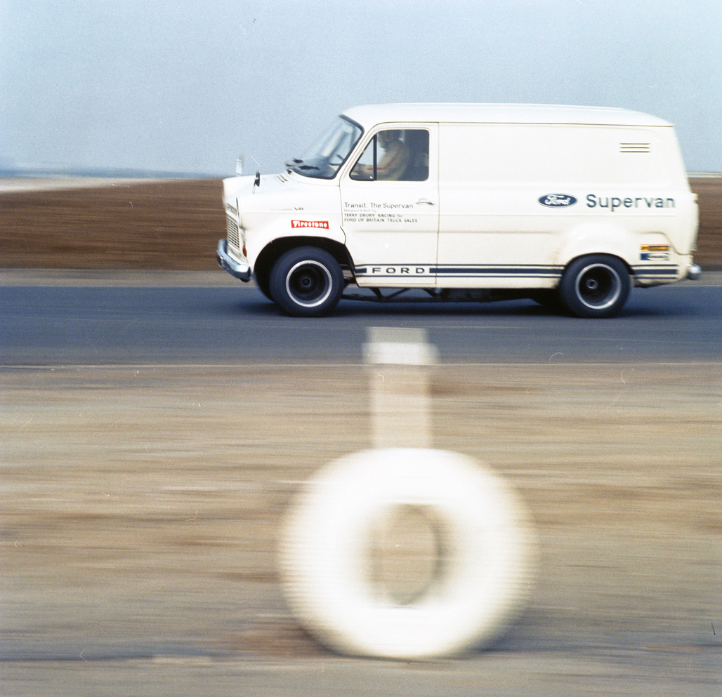 Ford SuperVan 4.2 set to electrify Bathurst 12 Hour - Driven Car Guide