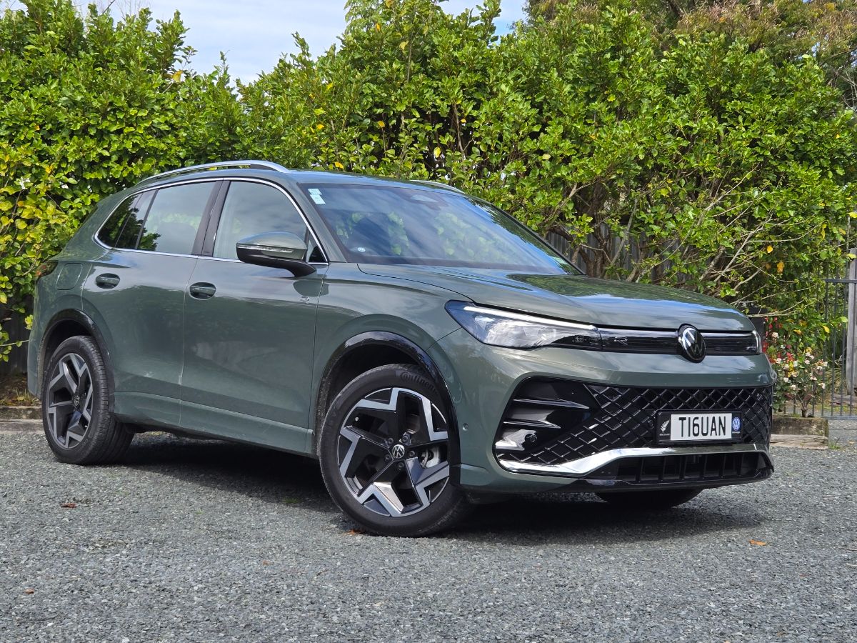 Volkswagen Tiguan first drive: right on the buttons - Driven Car Guide